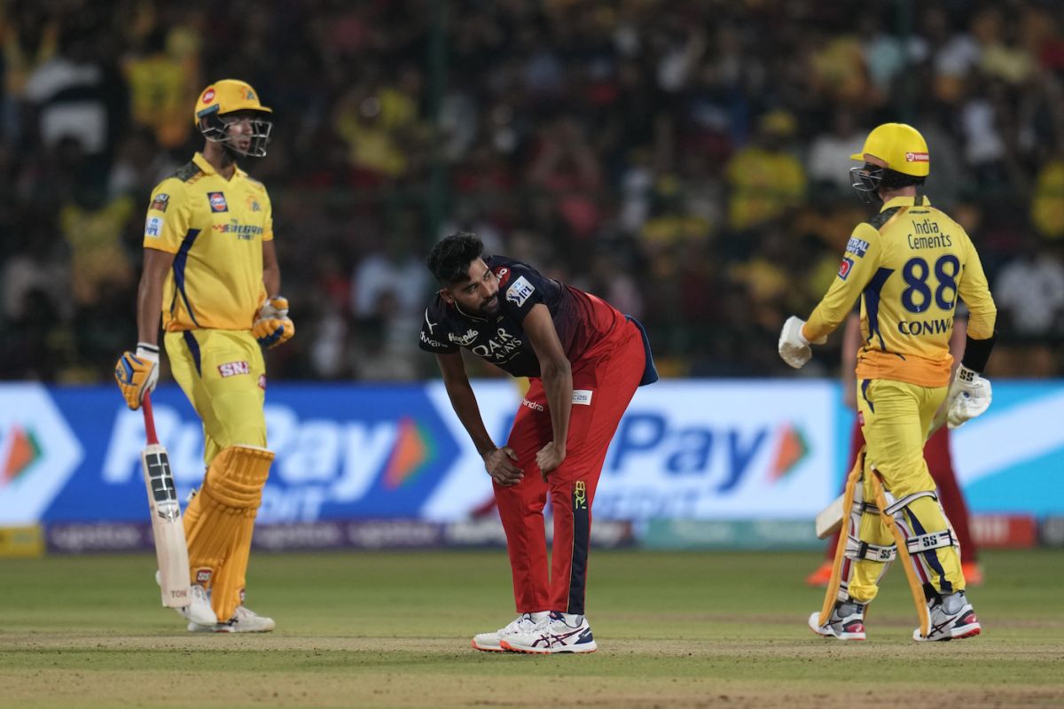 The RCB bowlers came in for a fair bit of punishment | ESPNcricinfo.com