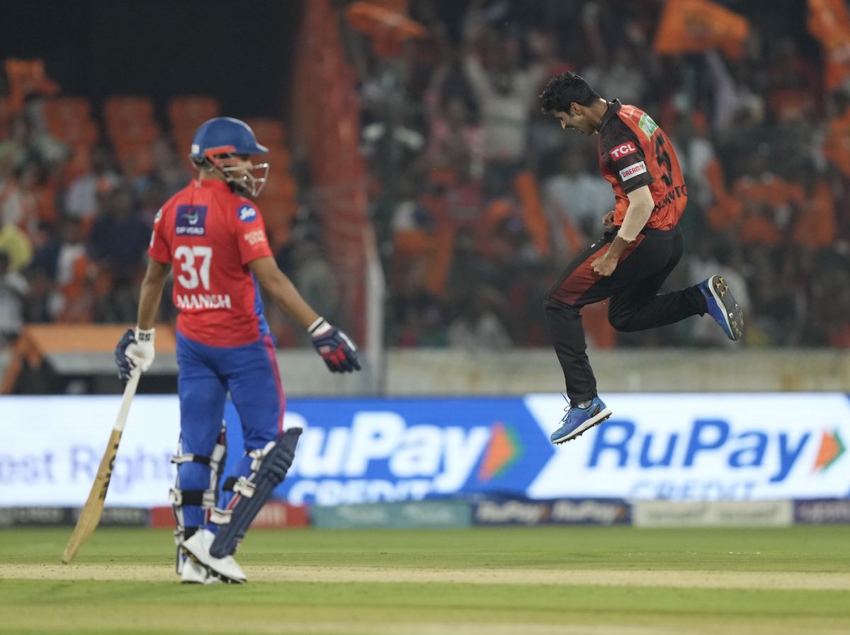 Washington Sundar takes a celebratory leap | ESPNcricinfo.com