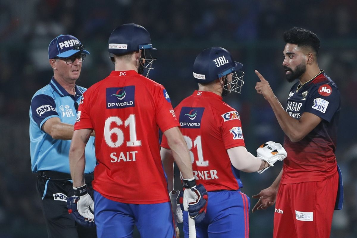 Words exchanged between Phil Salt, David Warner and Mohammed Siraj ...