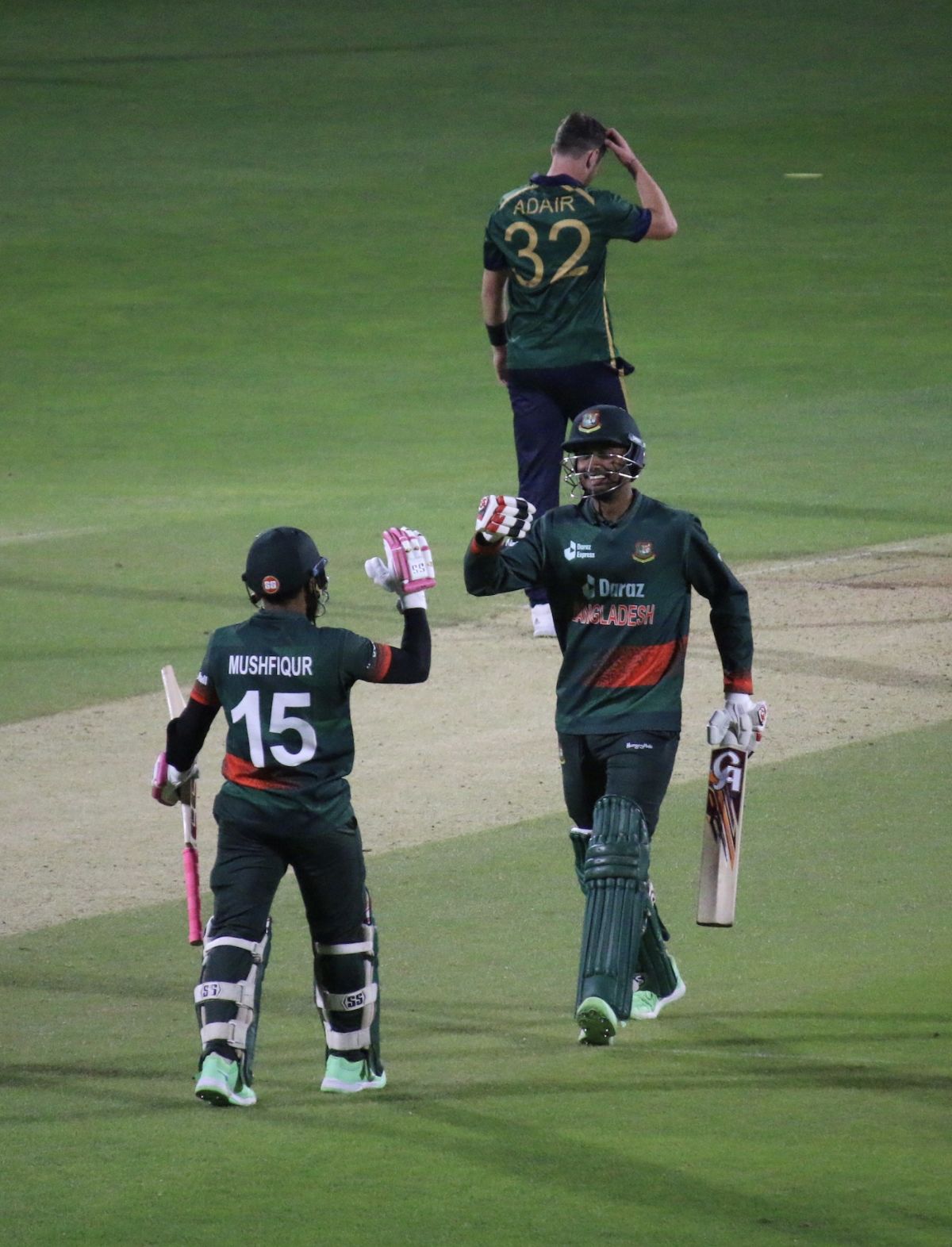 Shoriful Islam and Mushfiqur Rahim celebrate the winning moment ...
