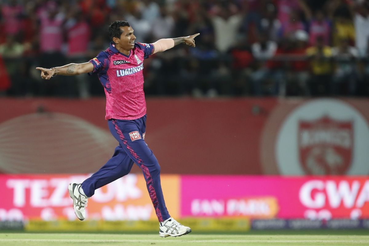 Navdeep Saini had the better of Atharva Taide | ESPNcricinfo.com