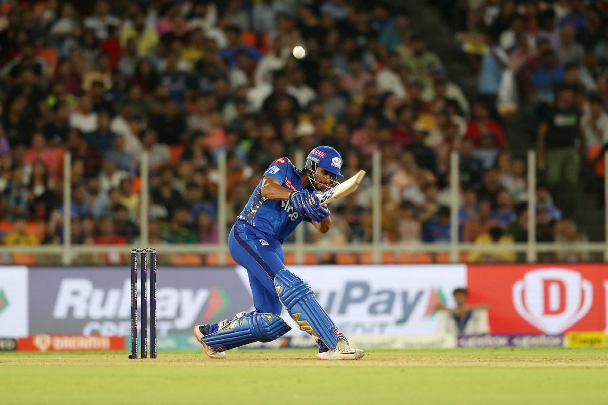 Tilak Varma scored a quick 43 to keep MI in the chase | ESPNcricinfo.com