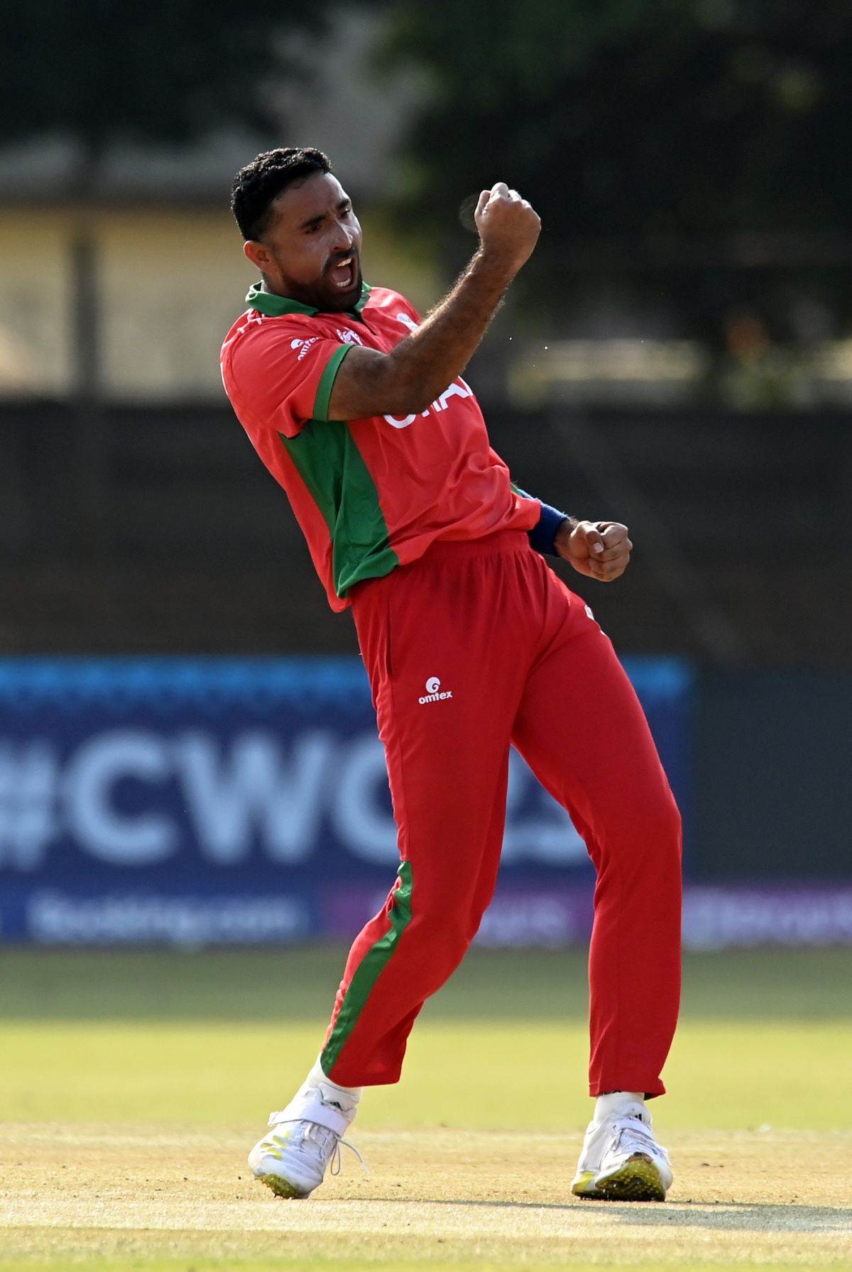 Kaleemullah thought he had an early wicket but DRS ruled against him ...