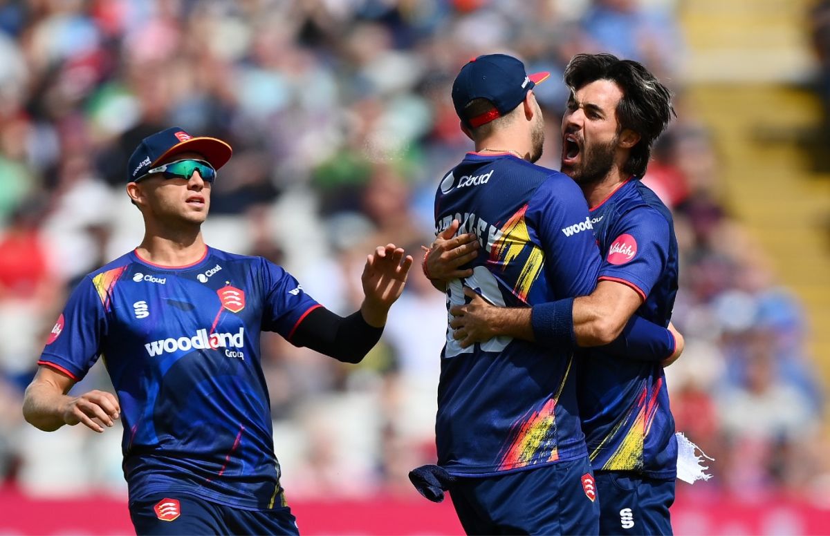 Shane Snater claimed the big wicket of James Vince | ESPNcricinfo.com