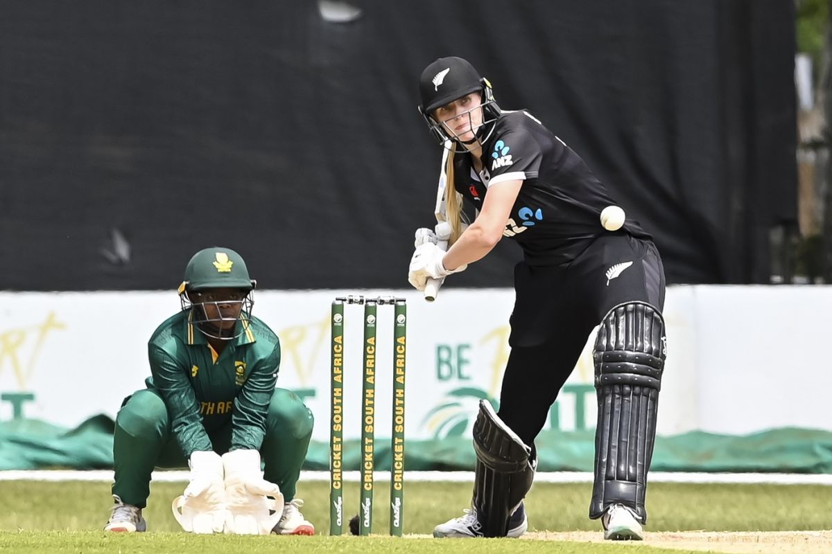Hannah Rowe's knock was key in New Zealand crossing 250 | ESPNcricinfo.com