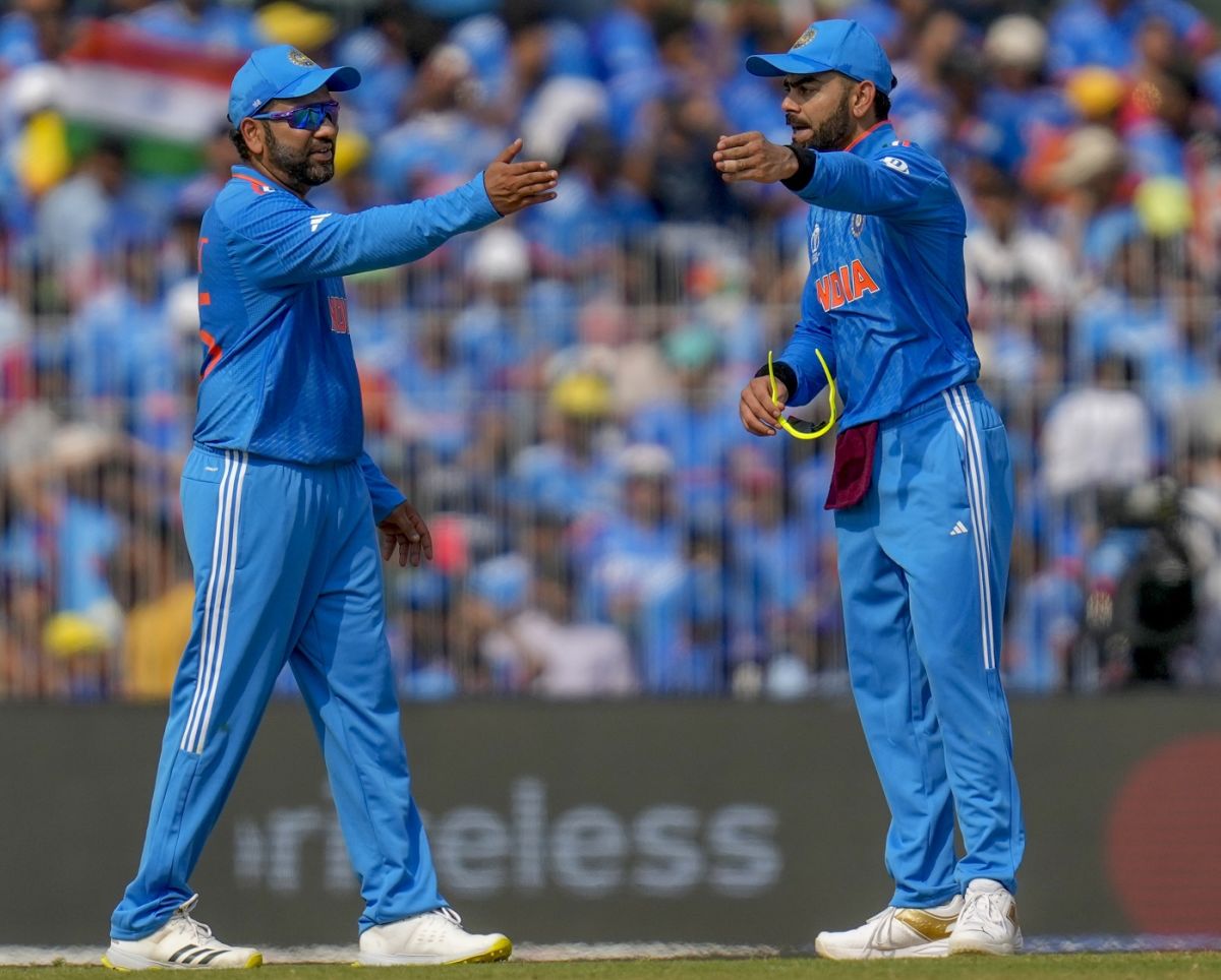 Rohit Sharma and Virat Kohli discuss field placements | ESPNcricinfo.com Rohit Sharma and Virat Kohli discuss field placements | ESPNcricinfo.com