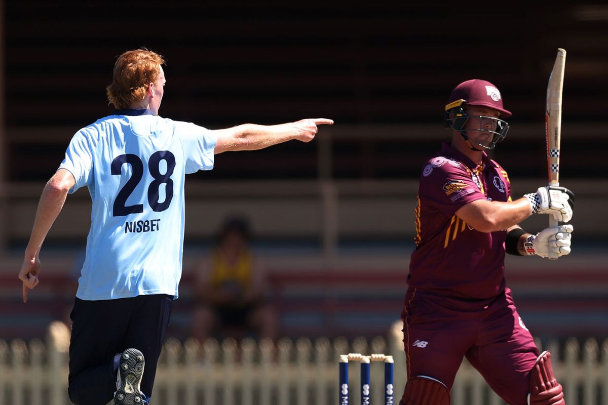 Debutant Jack Nisbet gives Ben McDermott a send-off | ESPNcricinfo.com