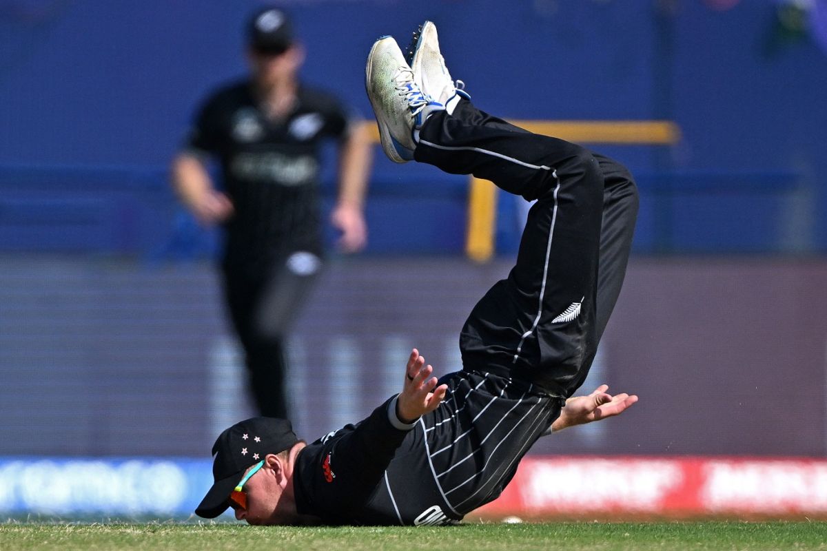 He can bat, bowl, dive and fly - he's Glenn Phillips | ESPNcricinfo.com