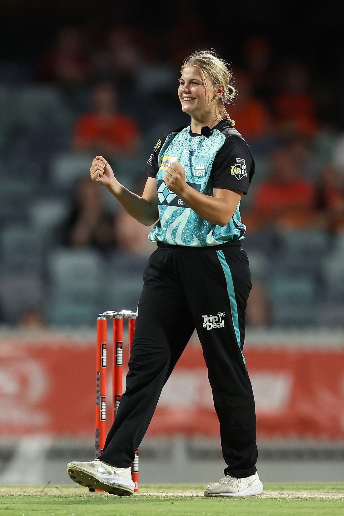 Georgia Voll grabbed 4 for 19 | ESPNcricinfo.com