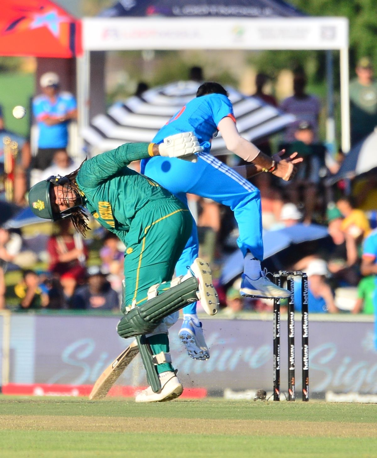 The India players react after a successful review to dismiss Tony de ...