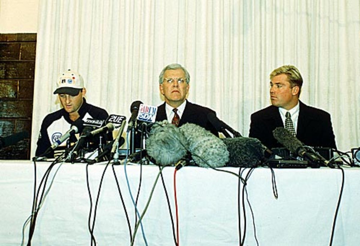 Mark Waugh, Shane Warne and Malcolm Speed arrive for a press conference ...