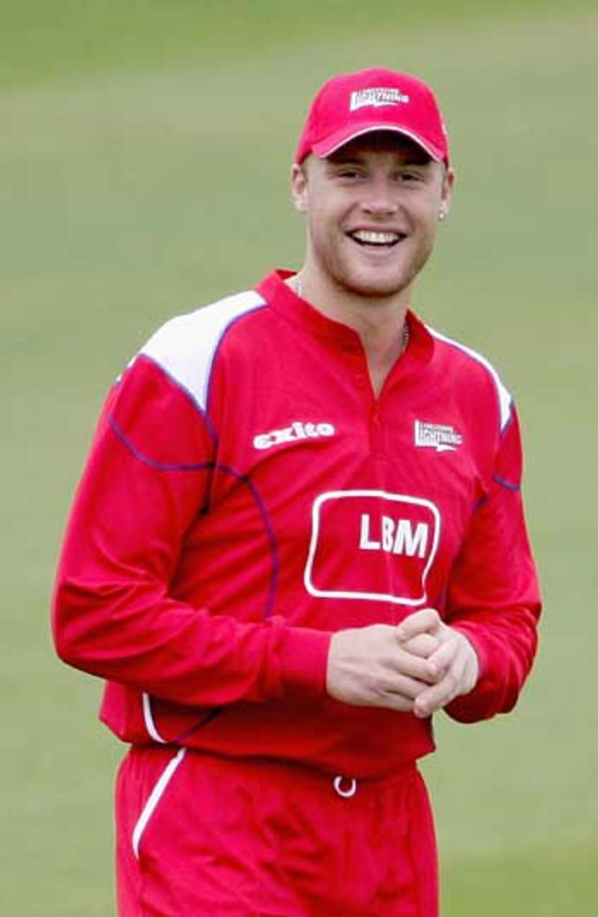 Andrew Flintoff in the field against Middlesex | ESPNcricinfo.com
