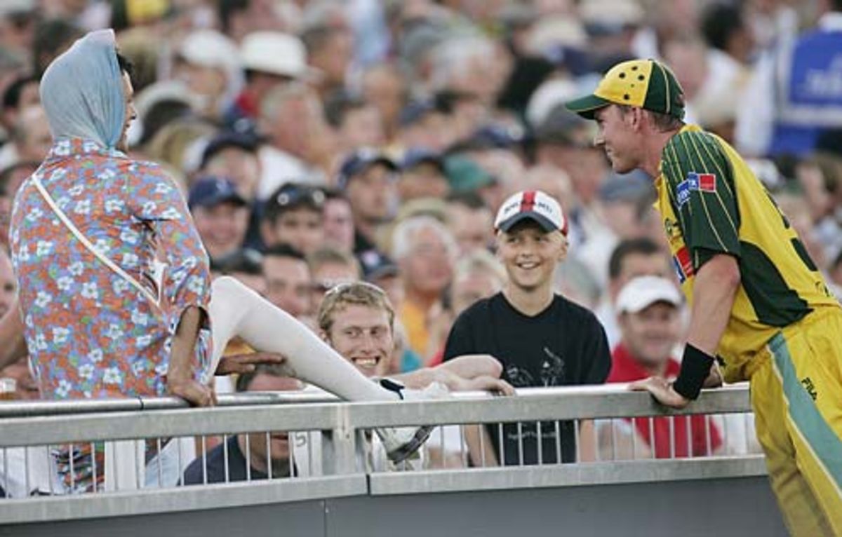 Brett Lee eyes up the local talent | ESPNcricinfo.com