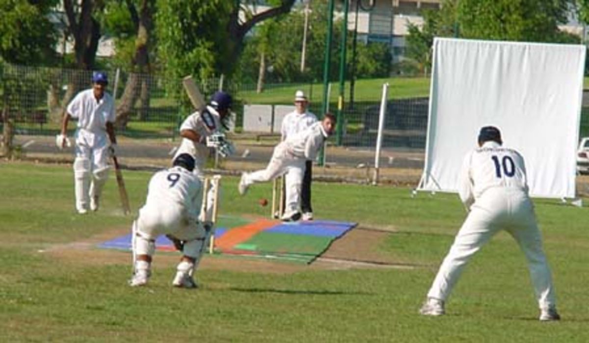 Action from the bronze medal match, Israel v Great Britain ...