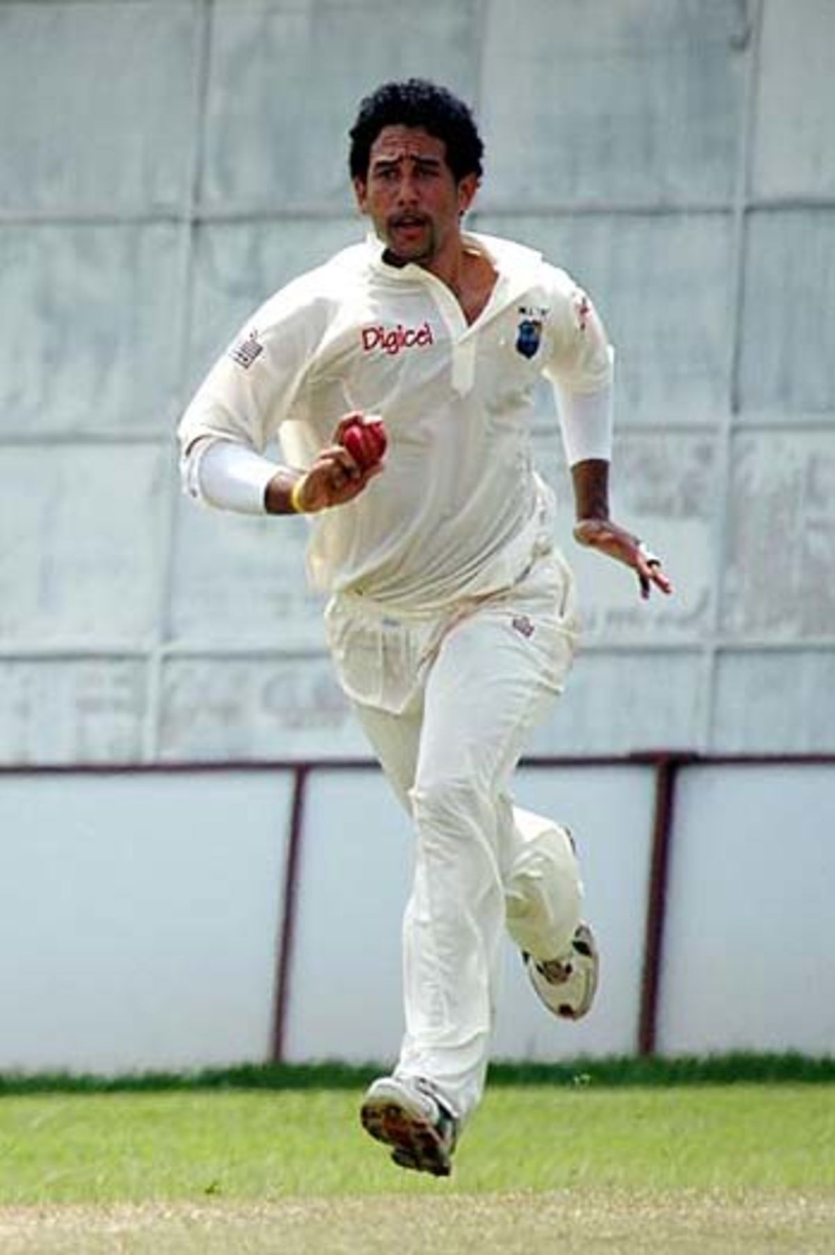 Richard Kelly in action | ESPNcricinfo.com