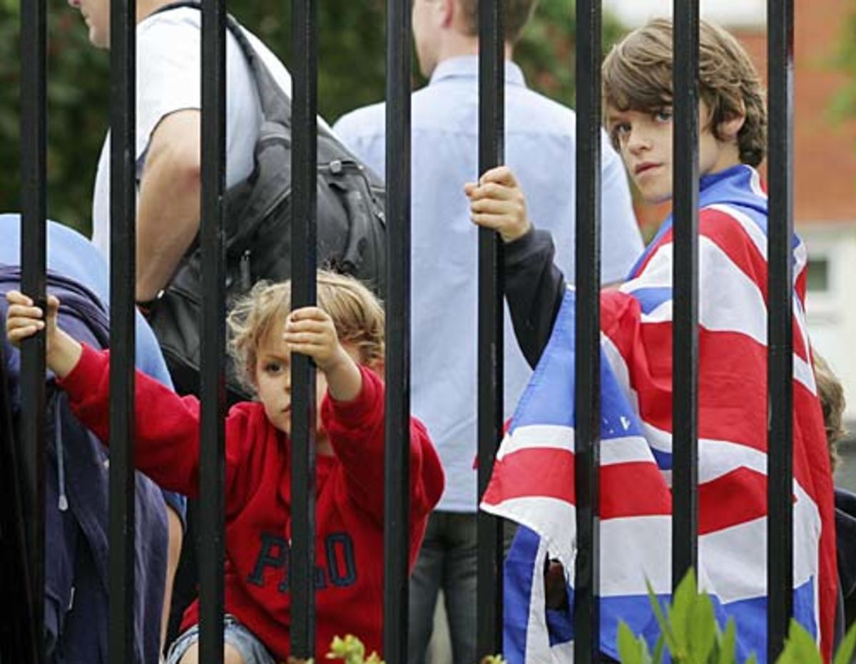 Young fans wait patiently to get into Old Trafford | ESPNcricinfo.com