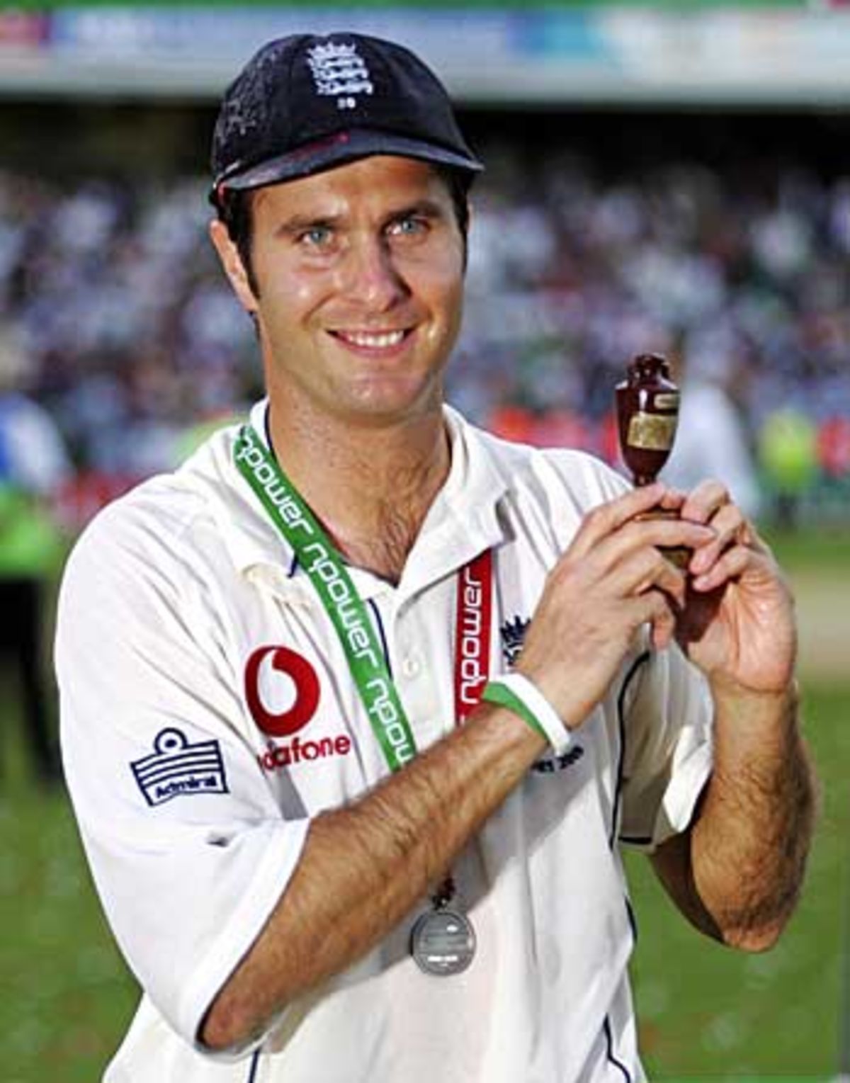 Time to celebrate: the victorious English Ashes-winning side of 2005 ...