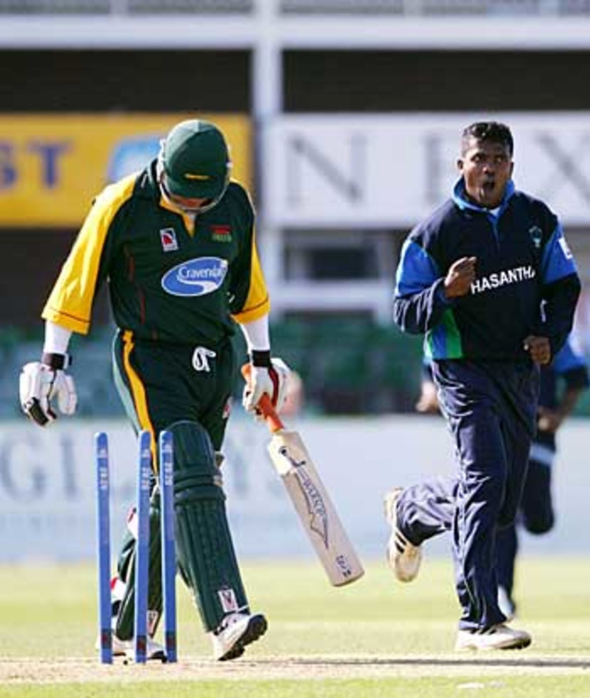 Hasantha Fernando bowls Darren Robinson | ESPNcricinfo.com