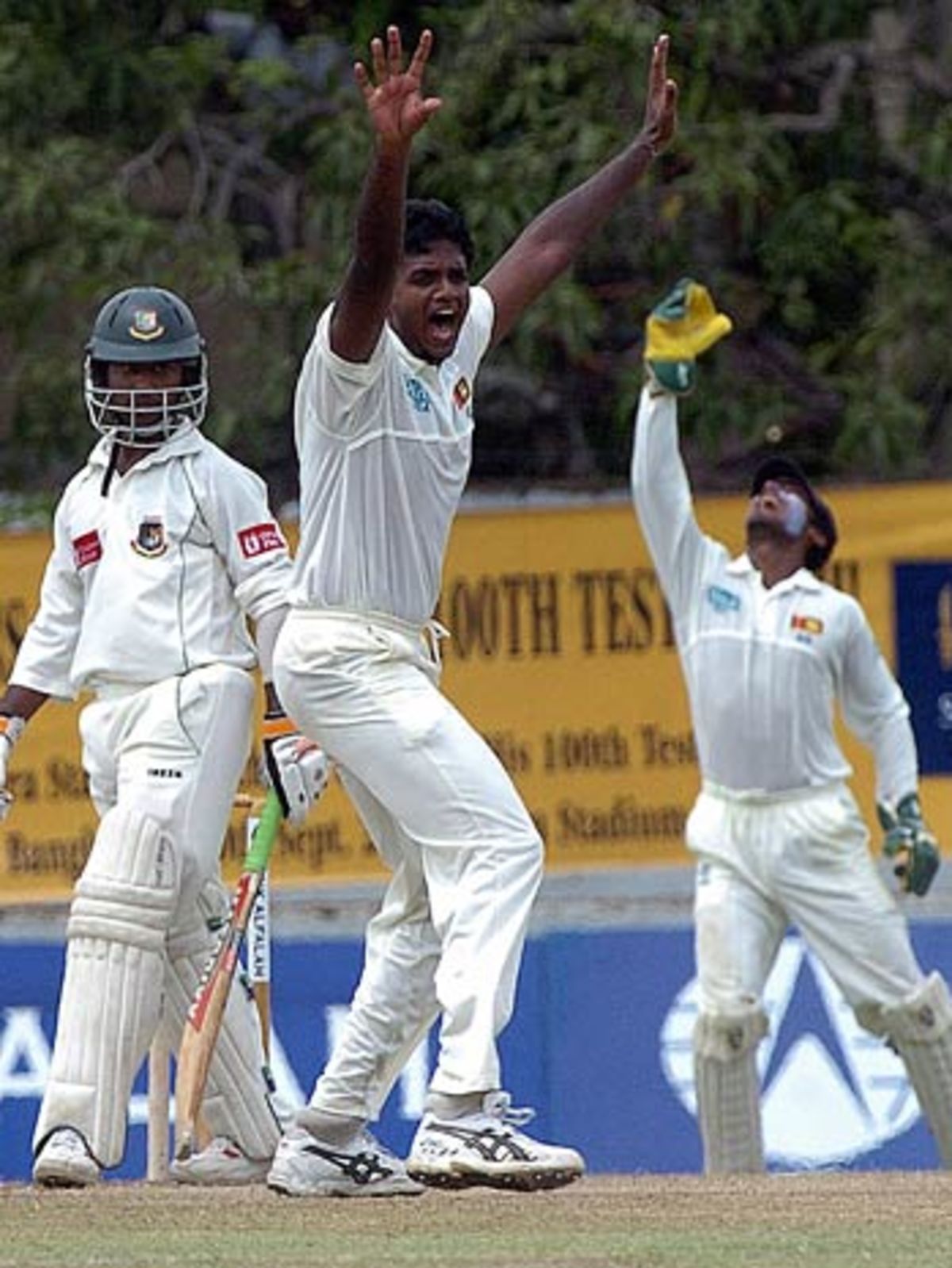 Dilhara Fernando appeals for the wicket of Aftab Ahmed | ESPNcricinfo.com