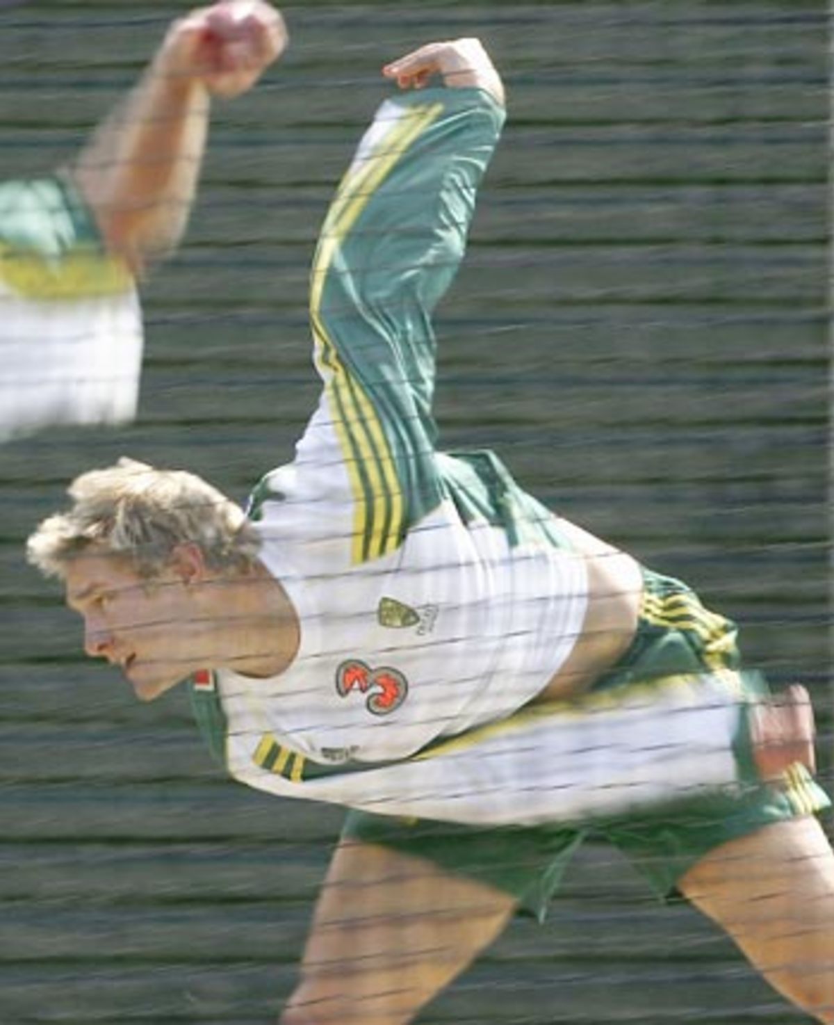 Ricky Ponting and Graeme Smith pose with the trophy they'll be playing ...