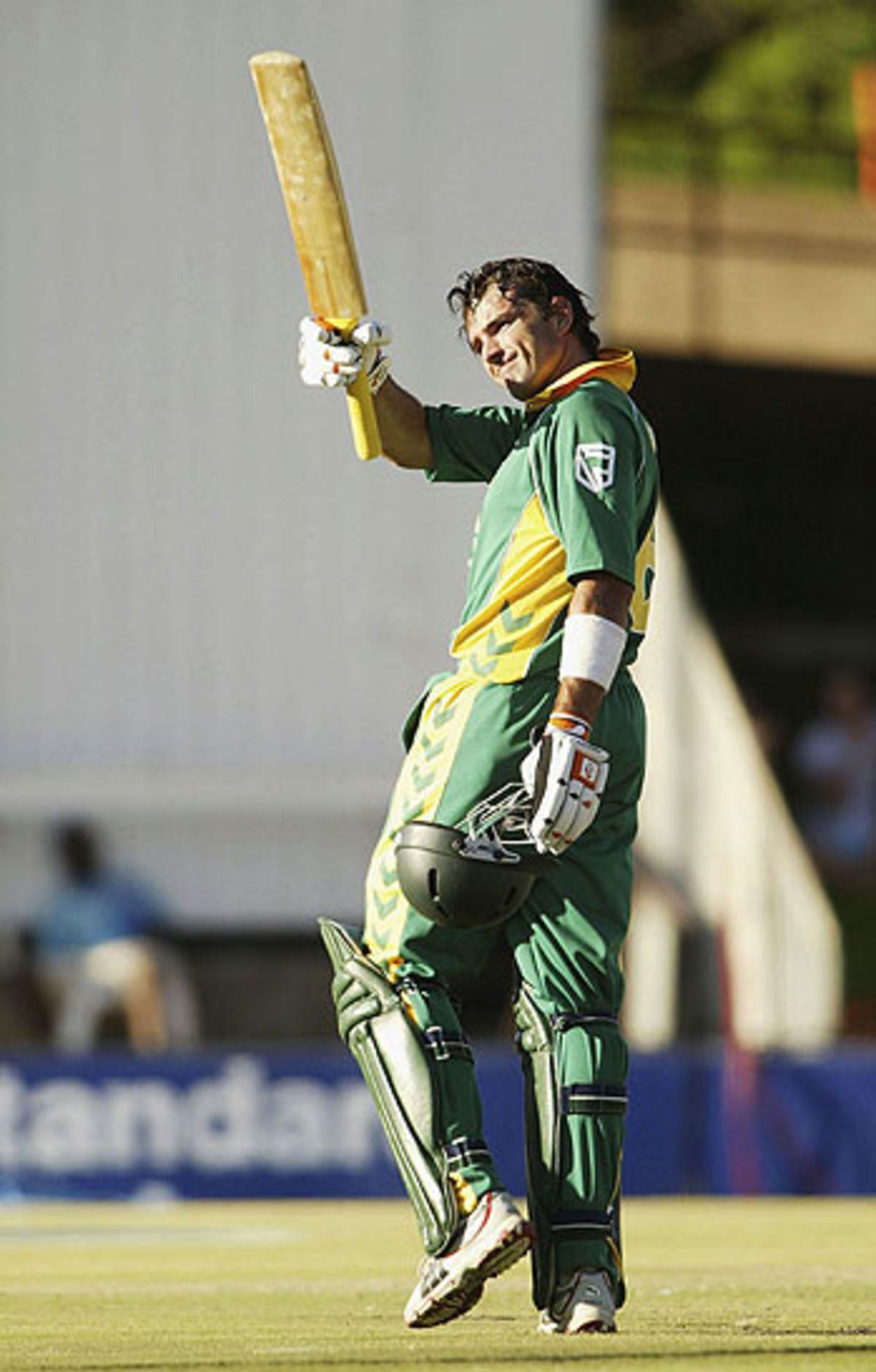 Justin Kemp reaches his half-century | ESPNcricinfo.com