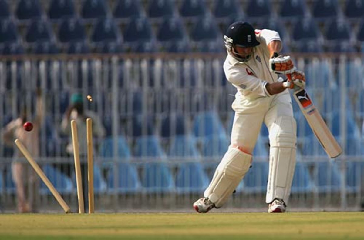 Paul Collingwood loses his middle stump to "a horrid smear across the ...