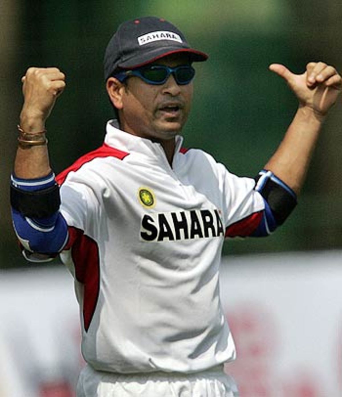 Sachin Tendulkar bats during practice ahead of the fourth ODI against ...