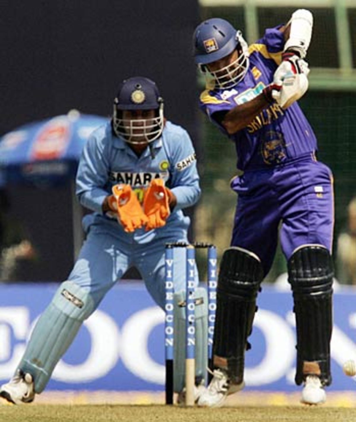 Marvan Atapattu forces a shot off the back foot on his way to 87 ...