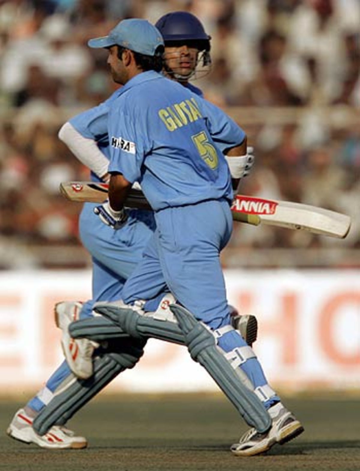 Gautam Gambhir and Rahul Dravid scored centuries to take India to 285 for 8 | ESPNcricinfo.com