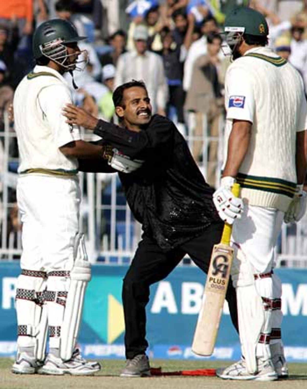 Inzamam-ul-Haq on the attack | ESPNcricinfo.com