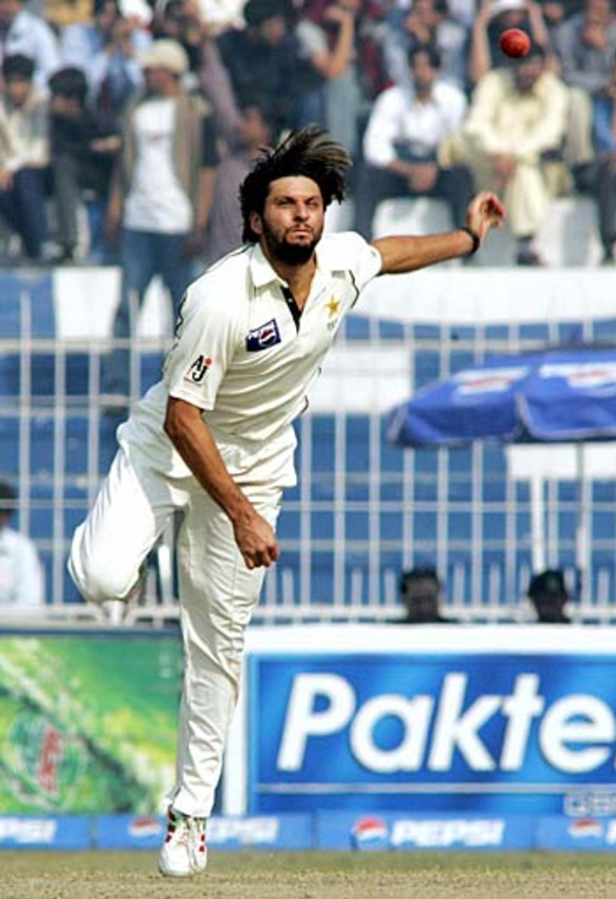 In the spotlight: Shahid Afridi in action | ESPNcricinfo.com