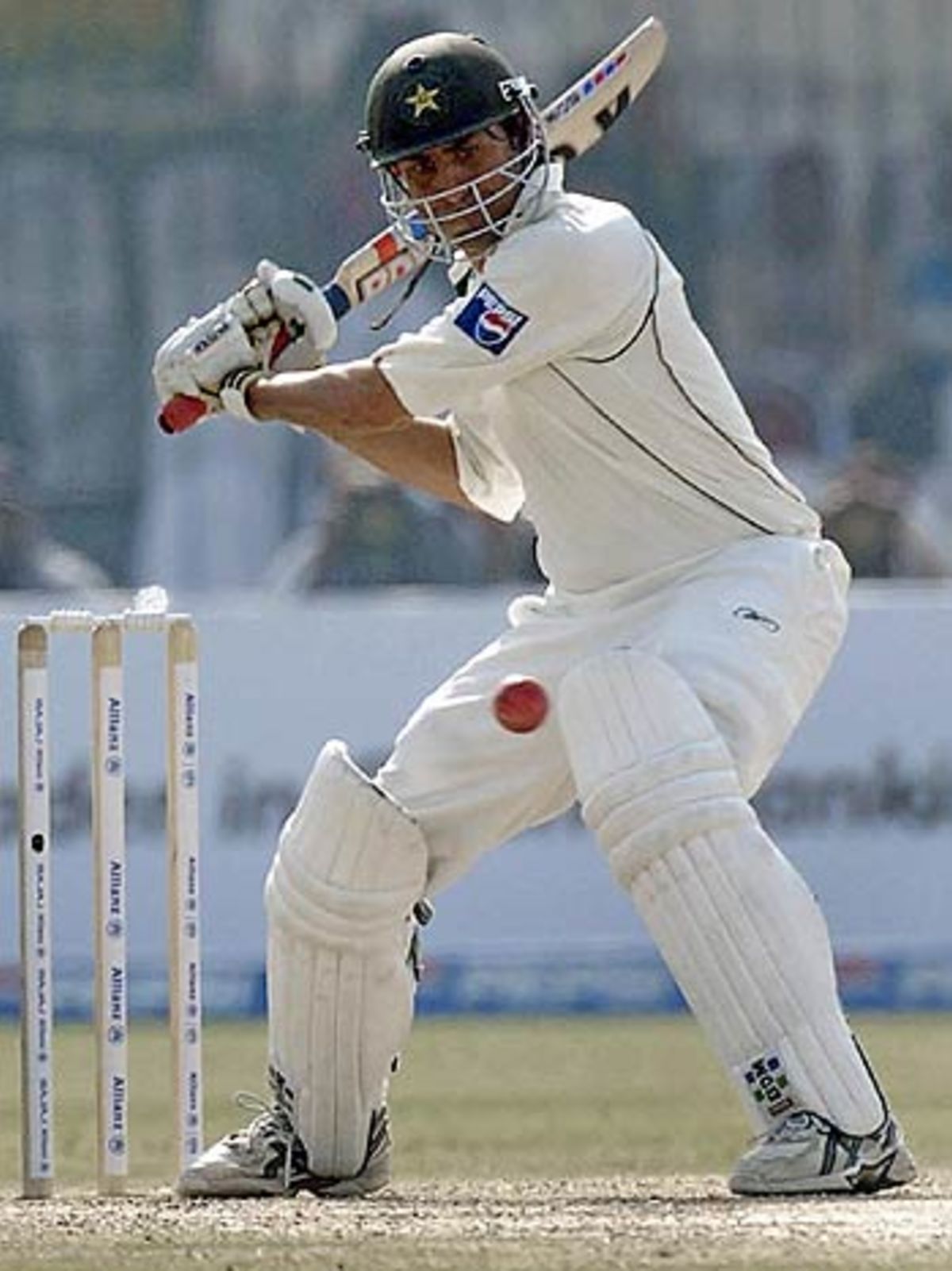 Younis Khan on his way to a century | ESPNcricinfo.com
