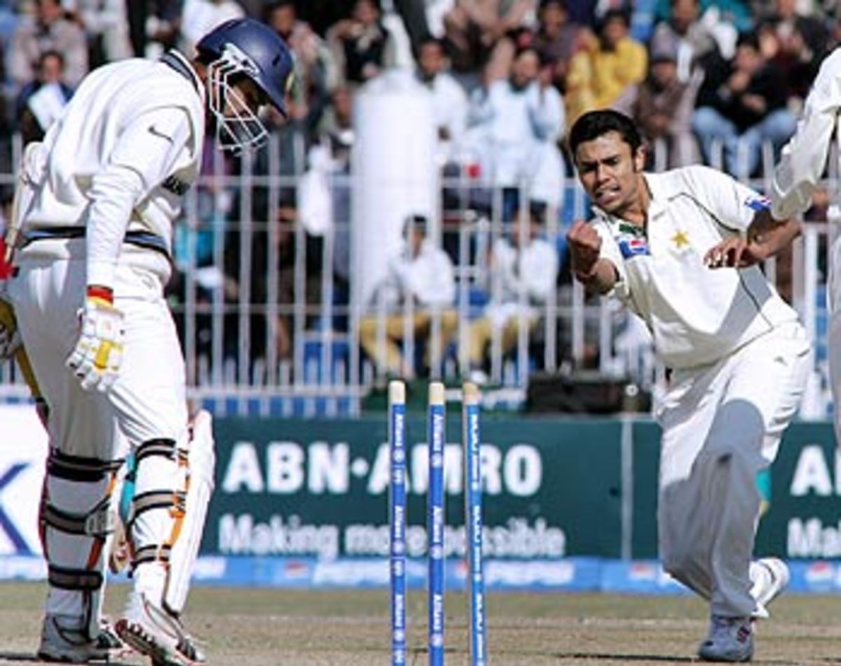 Danish Kaneria celebrates the fall of Anil Kumble's wicket ... Danish Kaneria celebrates the fall of Anil Kumble's wicket ...