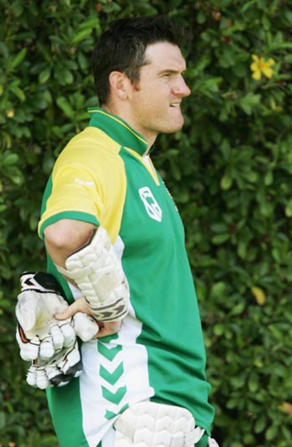 Graeme Smith waits his turn at the nets | ESPNcricinfo.com