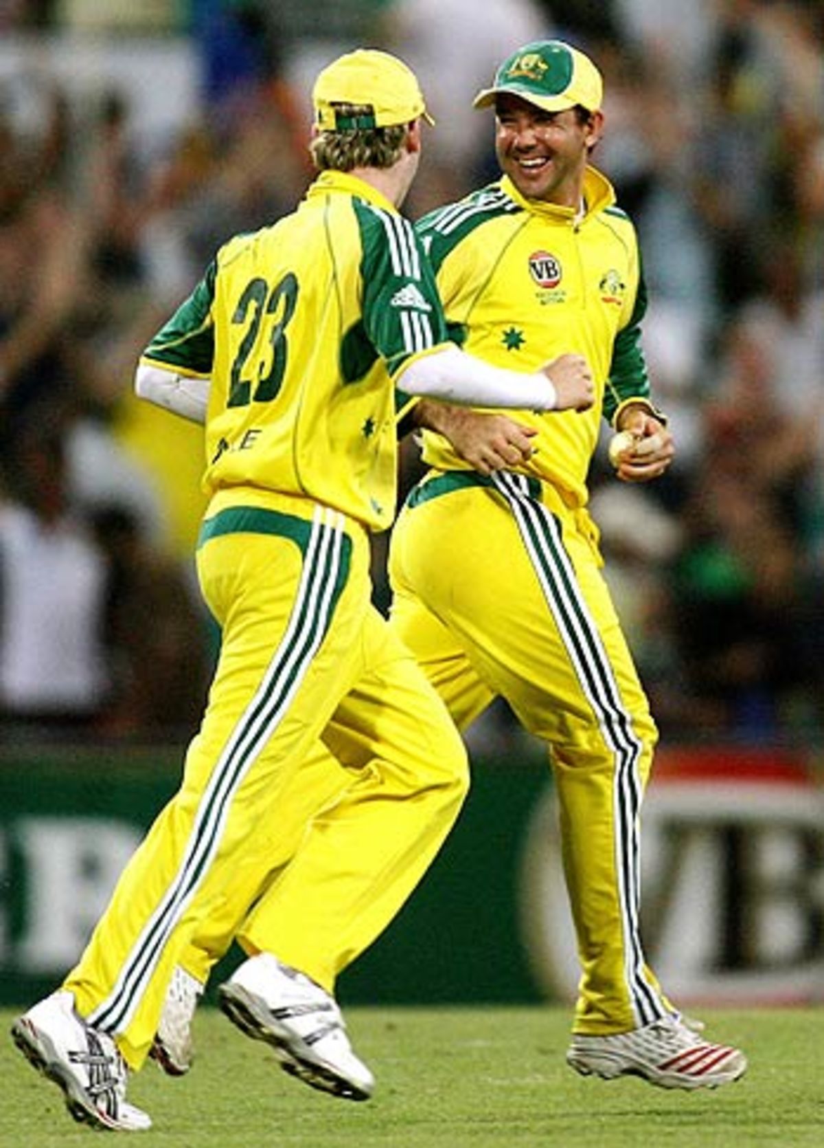 Ricky Ponting takes the final catch to win it for Australia ...