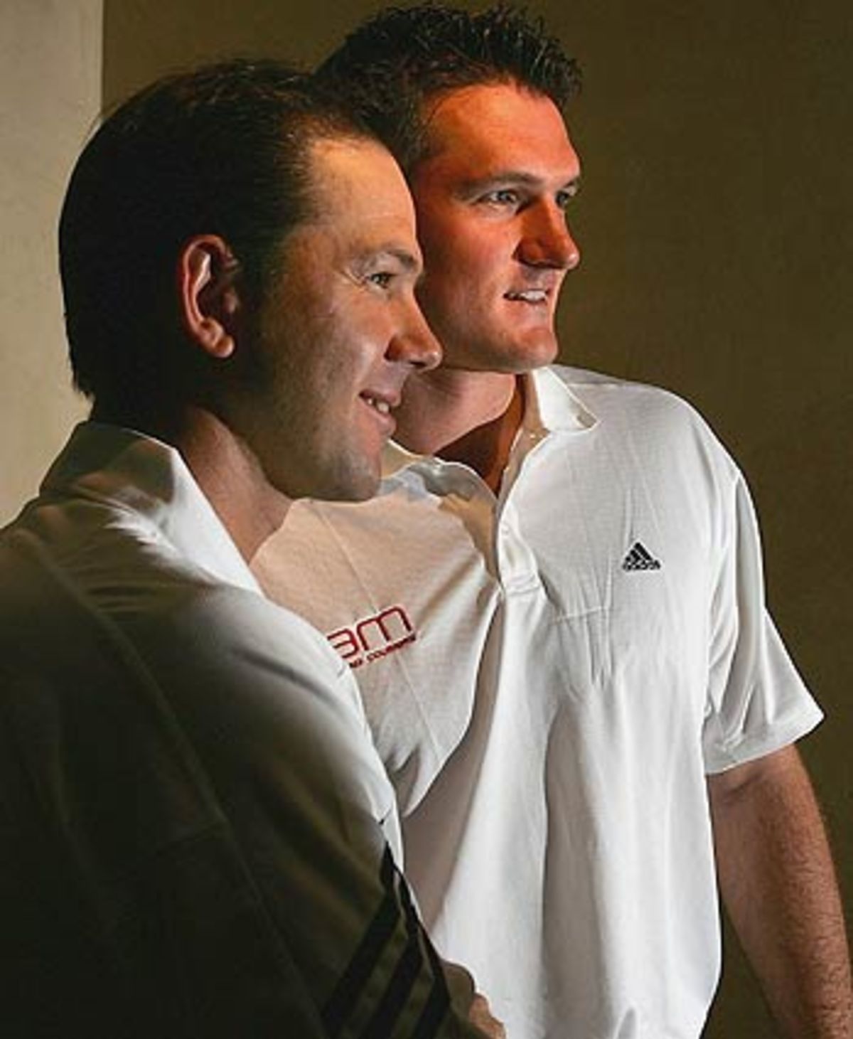 Graeme Smith and Ricky Ponting pose at the team hotel | ESPNcricinfo.com