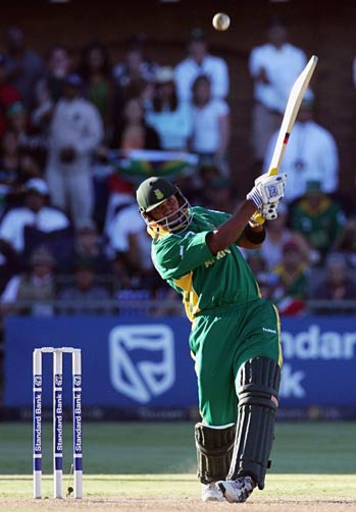 Roger Telemachus swung hard at the death | ESPNcricinfo.com