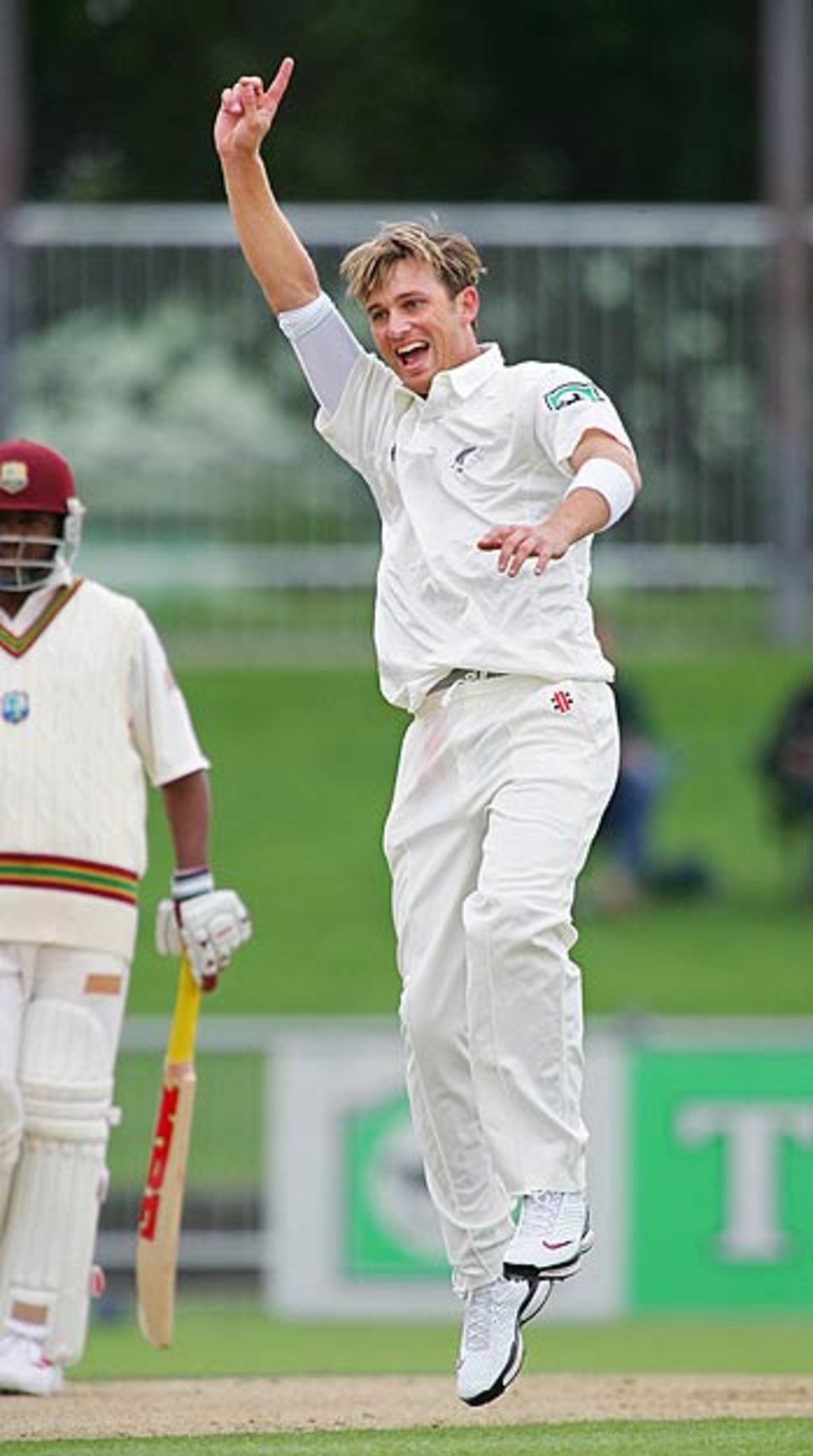 Shane Bond exults after bowling Daren Ganga | ESPNcricinfo.com