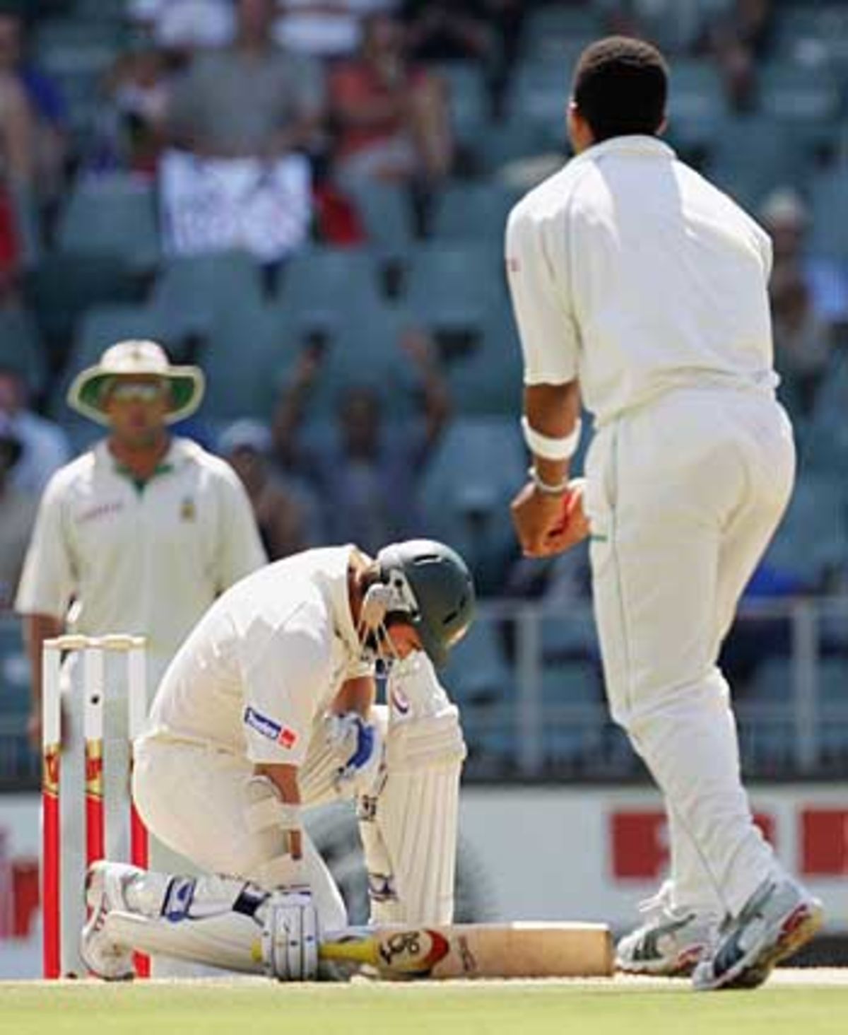 Brett Lee celebrates his dismissal of Ashwell Prince | ESPNcricinfo.com