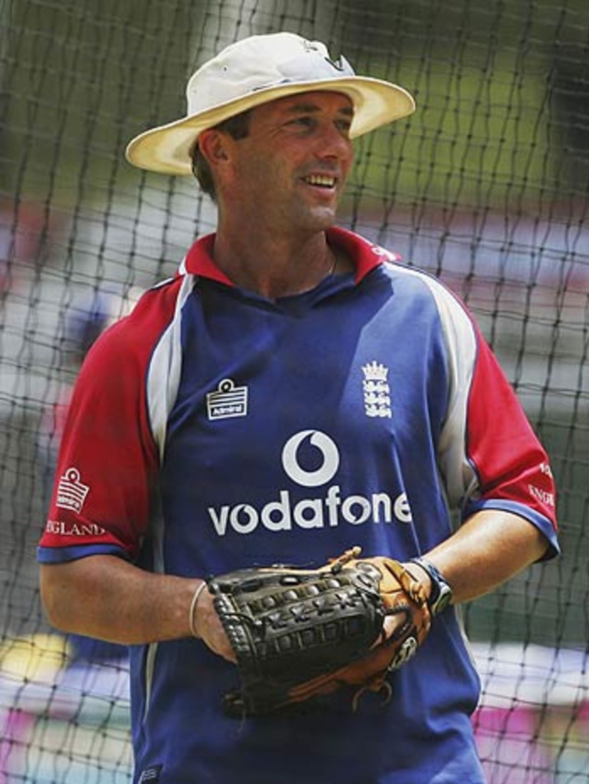Matthew Maynard gives fielding practice | ESPNcricinfo.com