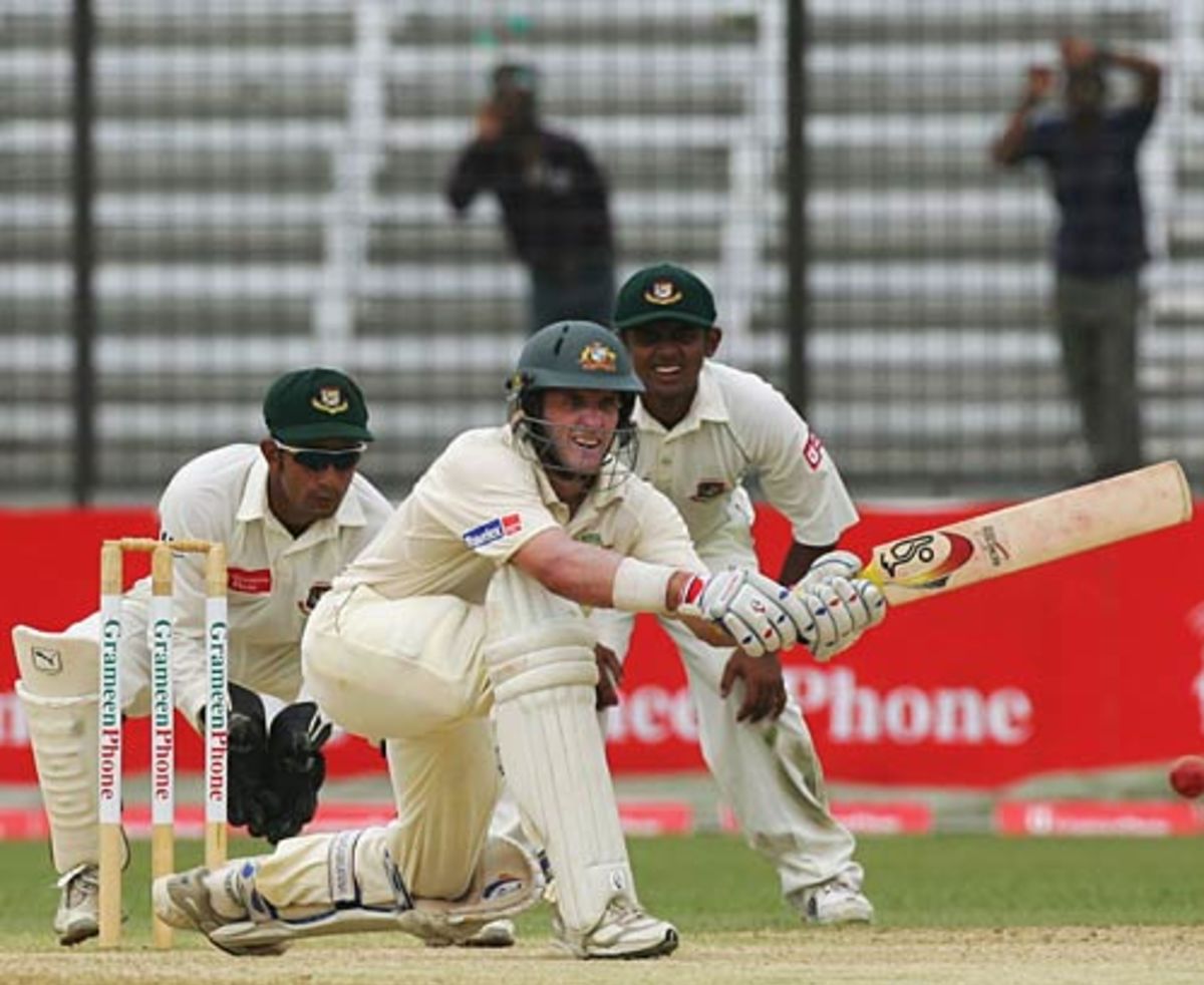 Michael Hussey went sweeping | ESPNcricinfo.com