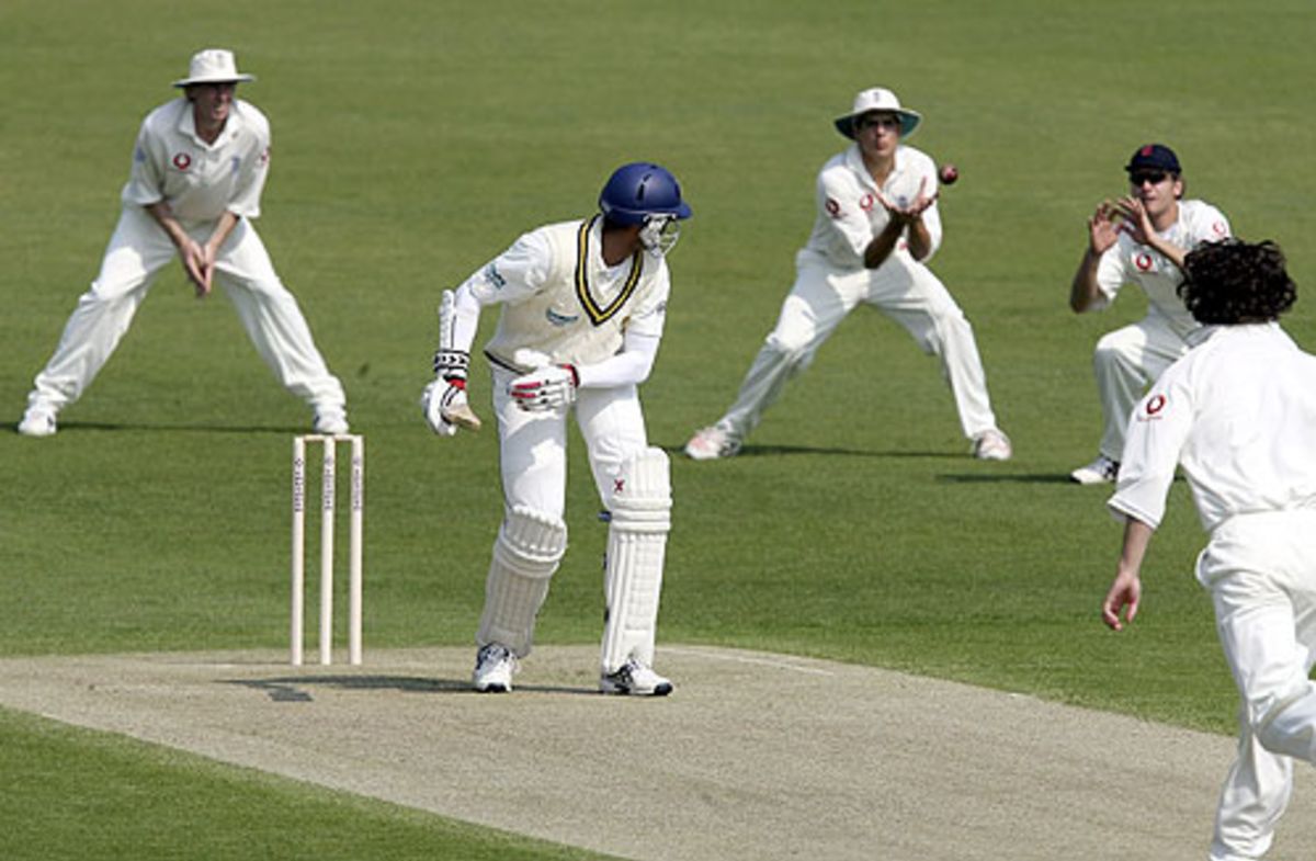 Alex Loudon prepares to catch Michael Vandort | ESPNcricinfo.com