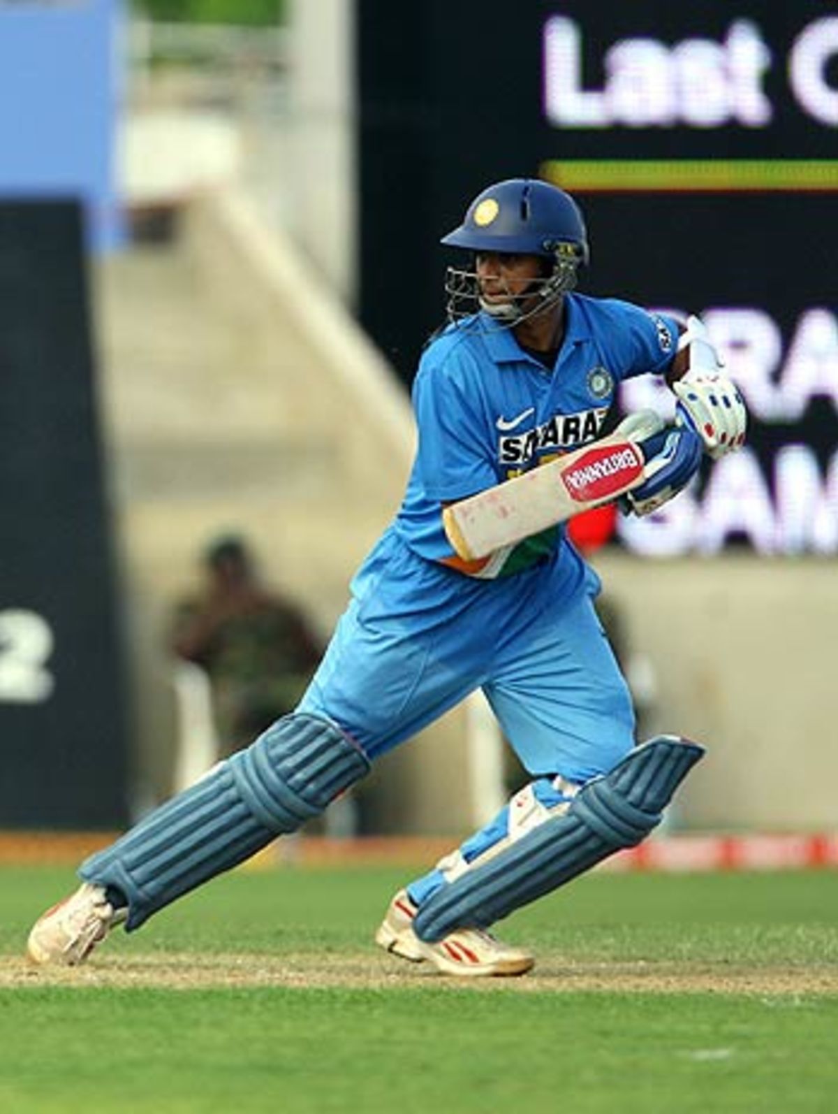 Rahul Dravid runs one past the 'keeper | ESPNcricinfo.com