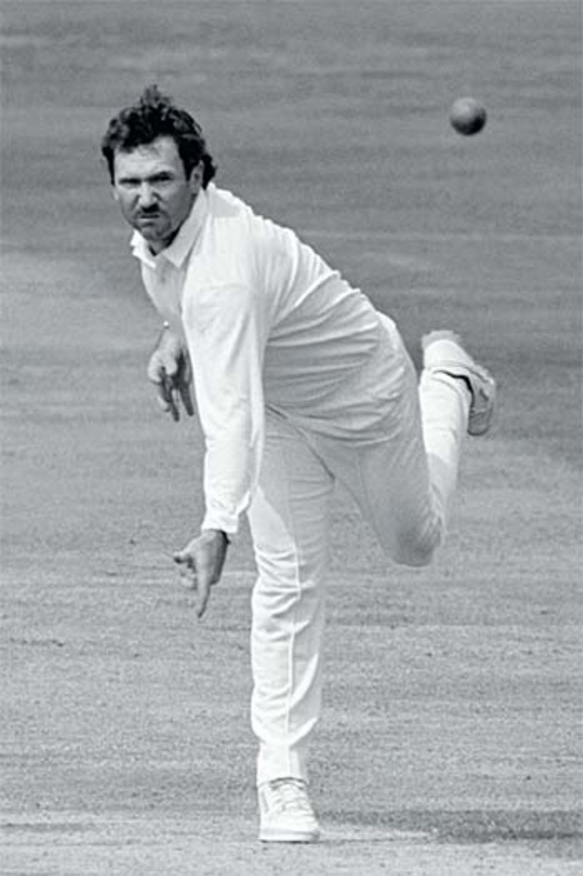 Allan Border bowling in 1989 | ESPNcricinfo.com