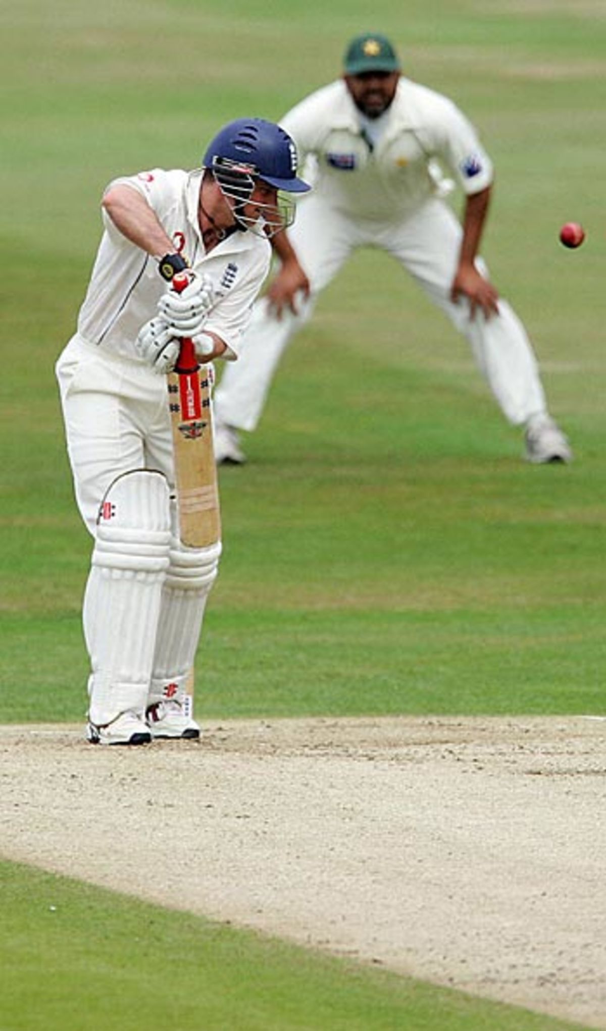 Andrew Strauss admonishes himself after falling to Shahid Nazir ...