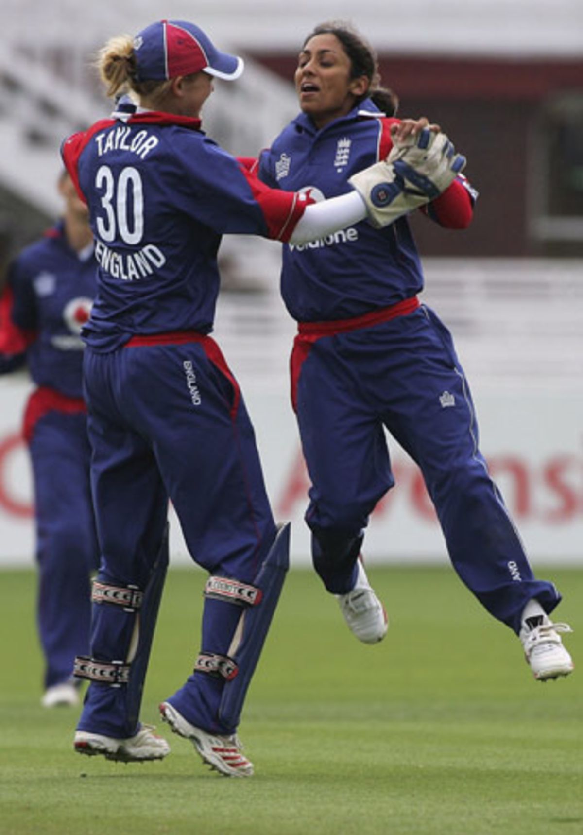 Isa Guha celebrates with Sarah Taylor after dismissing Hemlata Kata ...