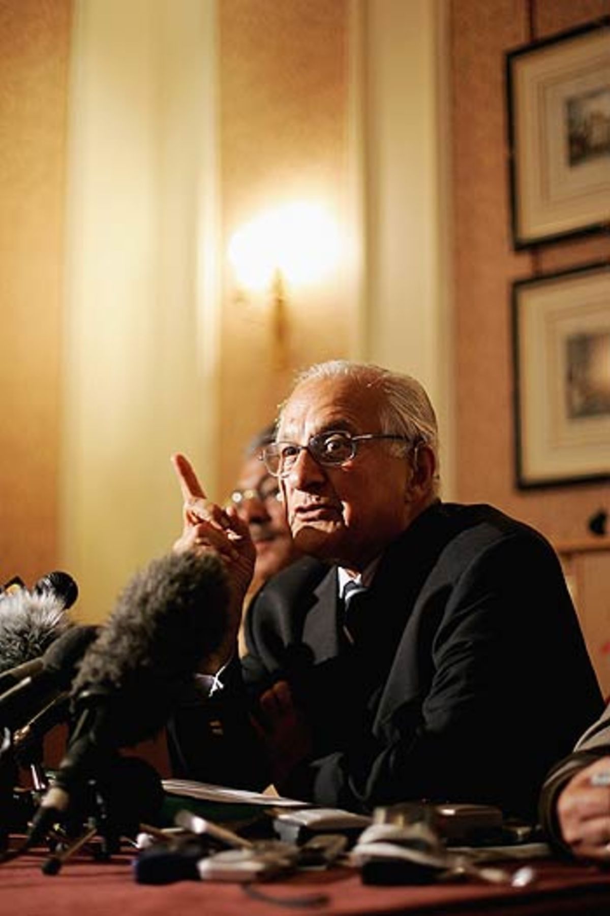 Shaharyar Khan, the chairman of the Pakistan board, speaks to reporters ...