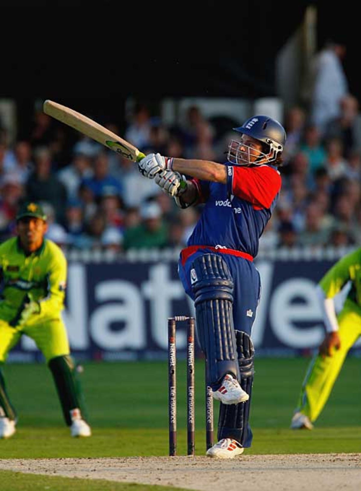 Ed Joyce pulls at the start of England's chase | ESPNcricinfo.com