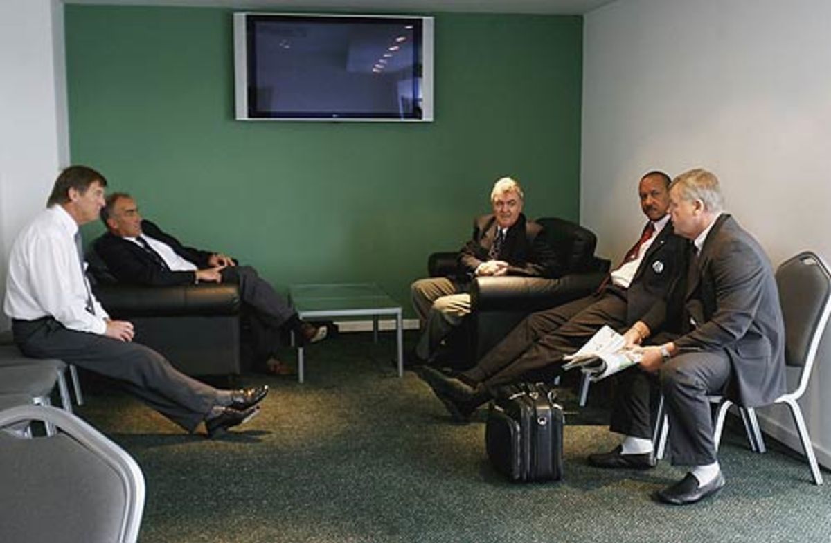 Trevor Jesty, Peter Hartley , Doug Cowie, Billy Doctrove and Mike ...