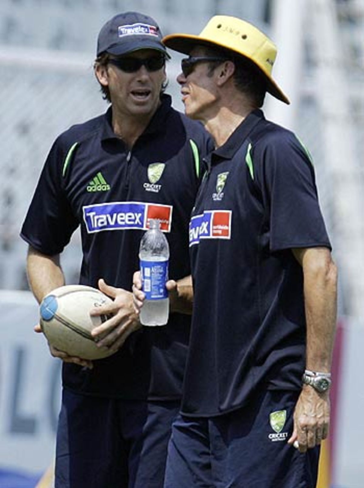 Ricky Ponting and Brian Lara shake hands after the toss | ESPNcricinfo.com